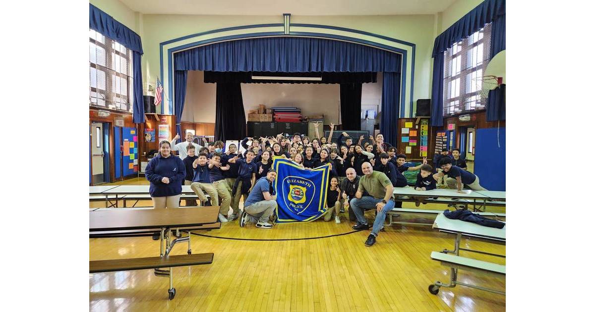 Elizabeth Police Officers Present Youth Empowerment Program | Elizabeth ... Elizabeth Police Officers Present Youth Empowerment Program | Elizabeth ...