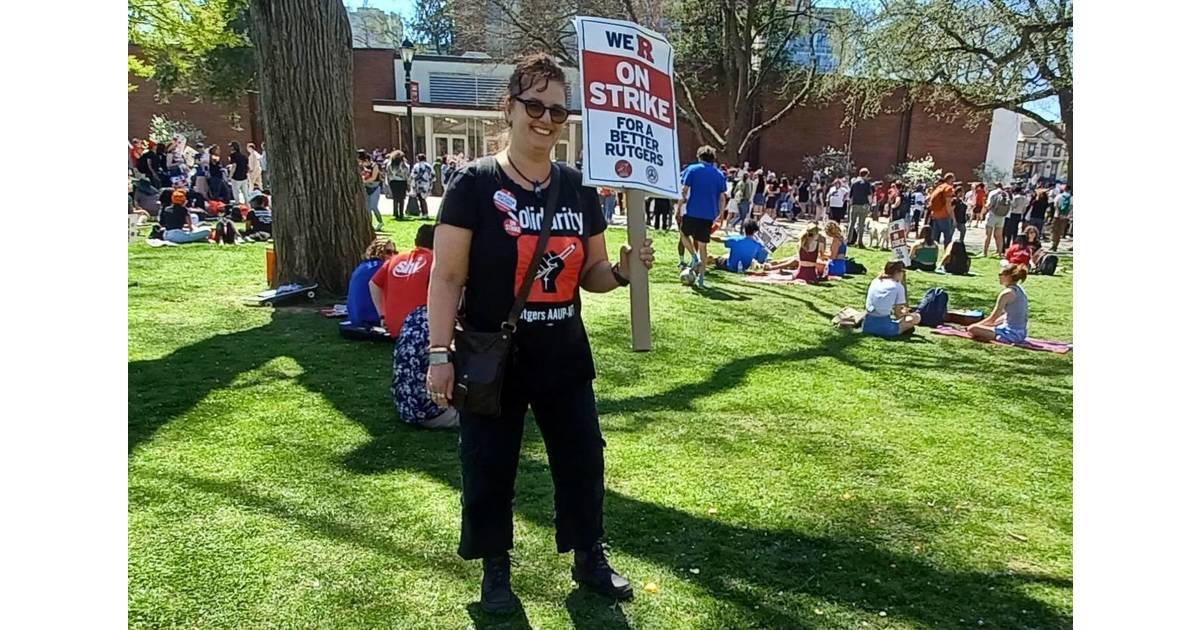 Rutgers Faculty Strike Day 4: A Librarian's Tale | New Brunswick, NJ ... Rutgers Faculty Strike Day 4: A Librarian's Tale | New Brunswick, NJ ...