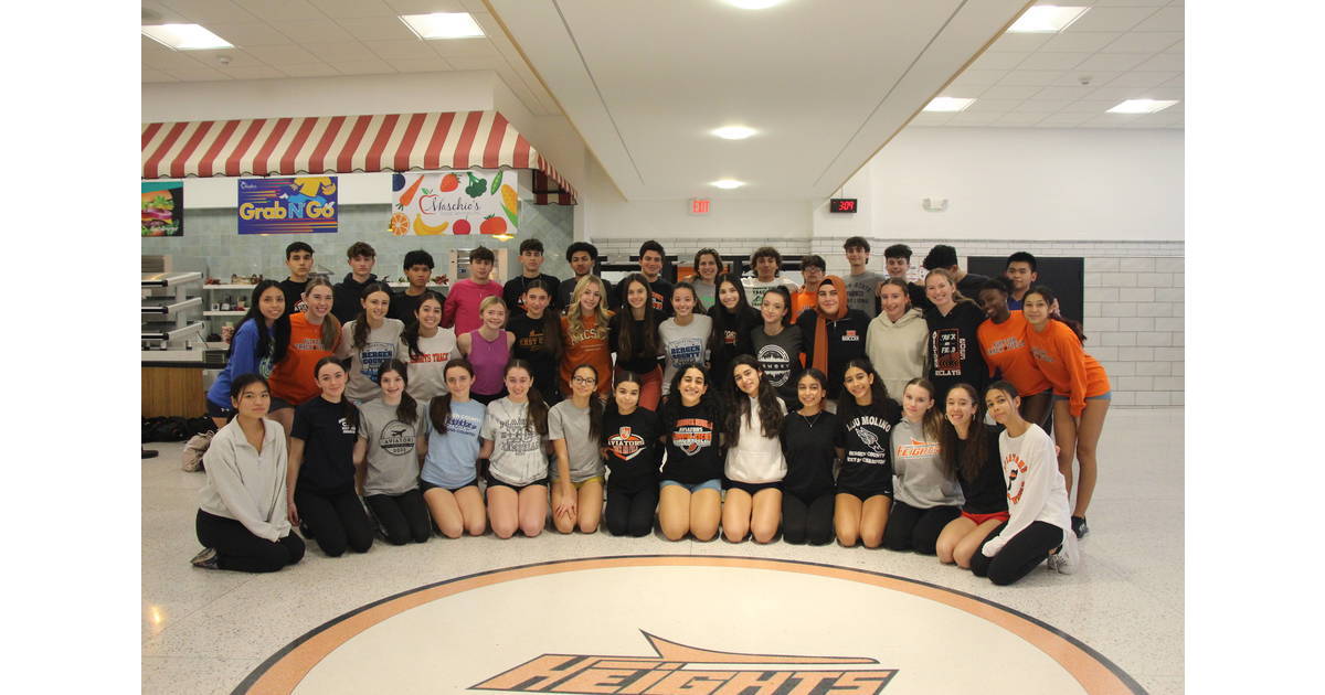 HS Track: Hasbrouck Heights Track Travels to Staten Island | Hasbrouck ... HS Track: Hasbrouck Heights Track Travels to Staten Island | Hasbrouck ...