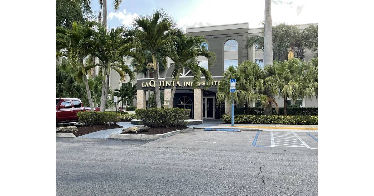 Woman Tells Police She Was Strangled and Raped at Coral Springs Hotel ...