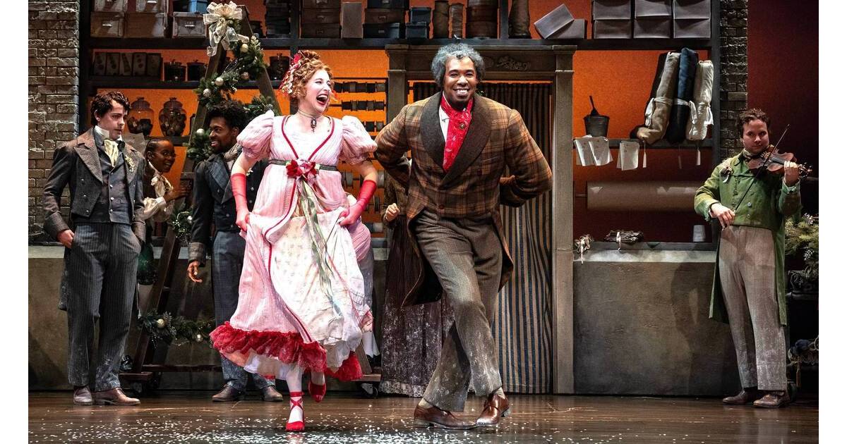 The Reviews Are In: McCarter's ‘A Christmas Carol’ Is an Unqualified ...