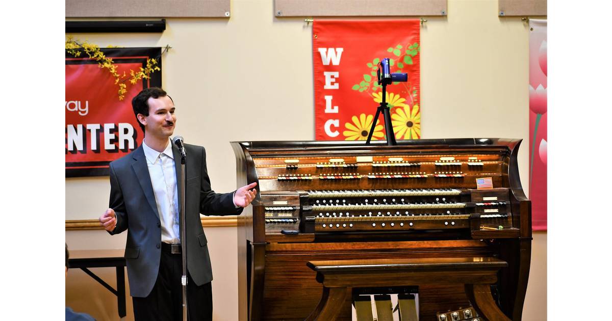 Theatre Organist Ian Fraser Returns to Rahway, Will Compete as Finalist ...