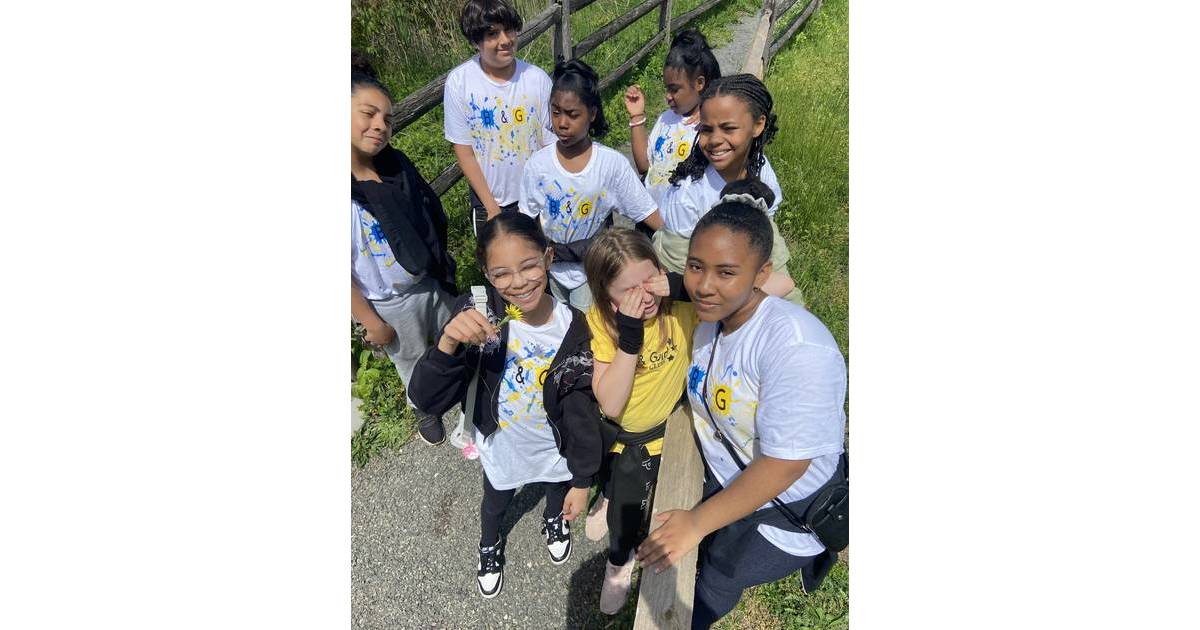 Franklin Elementary School's Blue and Gold Club Makes a 'Pawsitive ...
