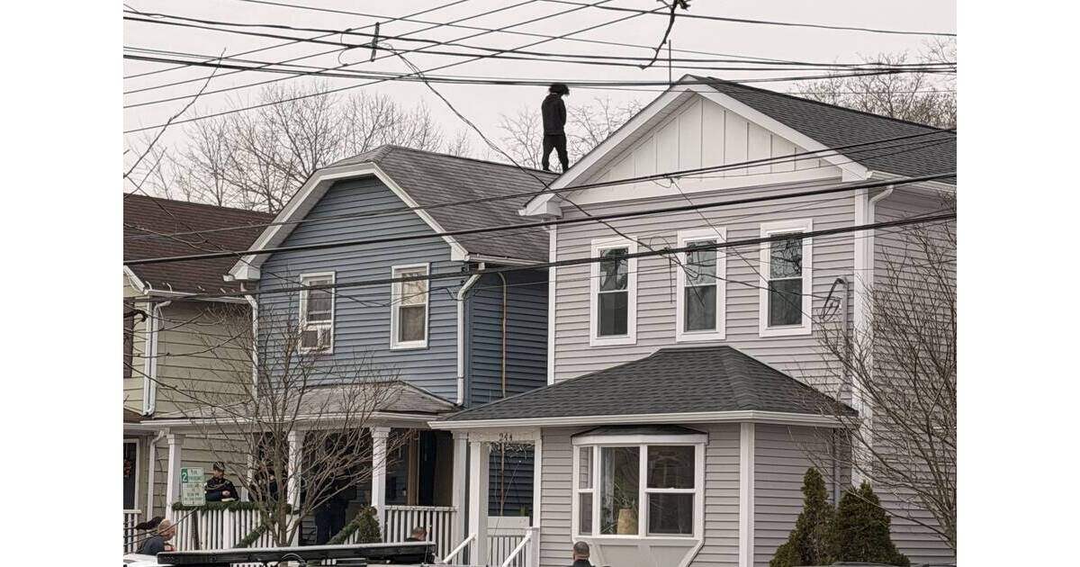 BREAKING: Police Talk Man Down From Roof on Bridge Avenue | Red Bank ...