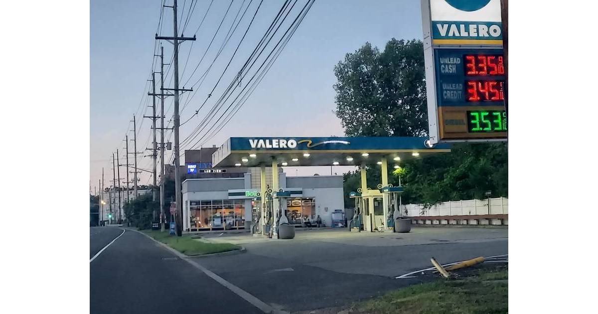 Elmwood Park Man Charged in Connection with 3 Armed Robberies ...