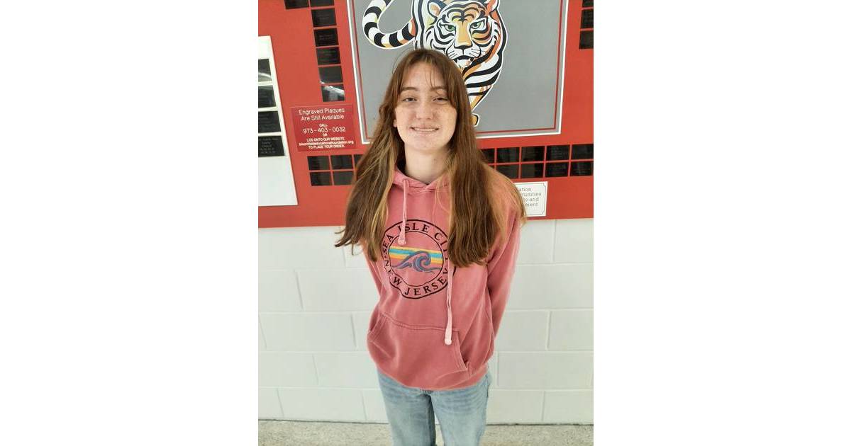Kaitlyn Adams Having a Special Senior Year for Bloomfield High Cross ...