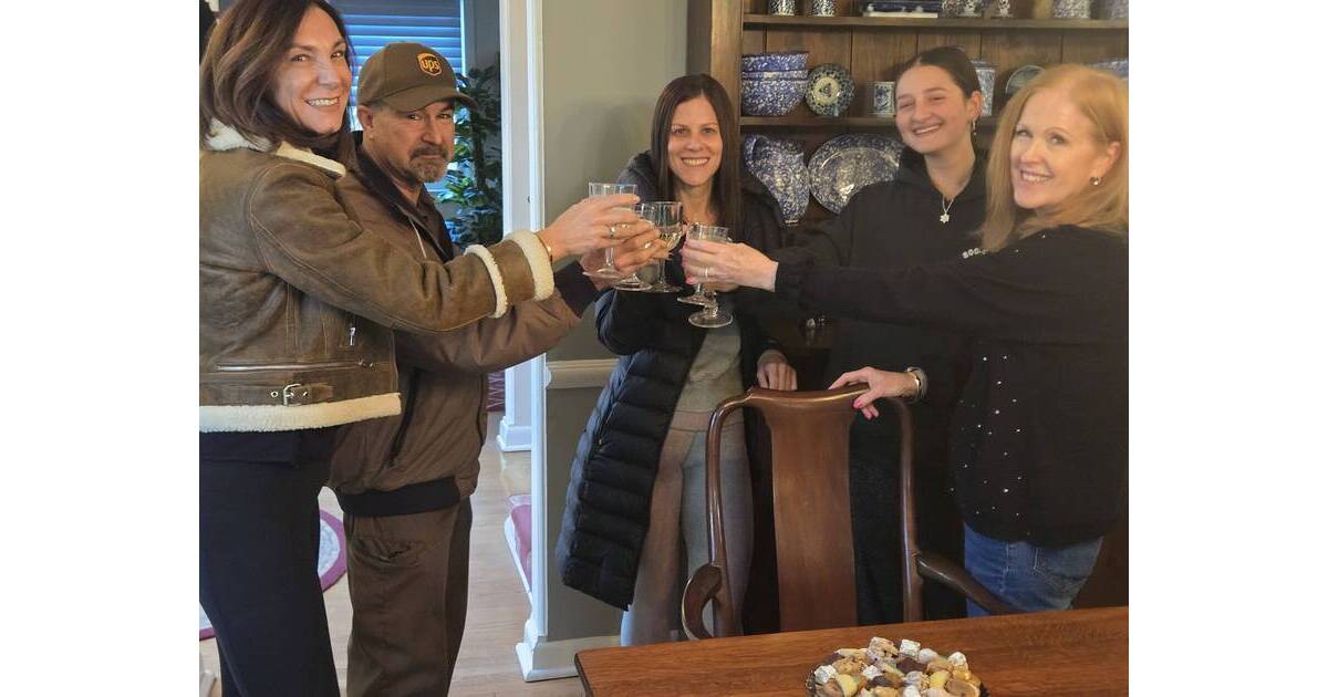 Westfield Neighbors Say Goodbye to Retiring UPS Delivery Driver After ...