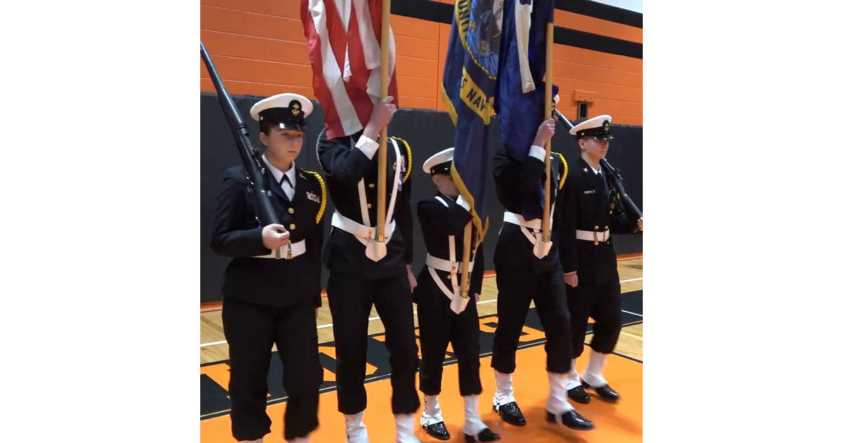 Thorne Middle School Hosts 'Wreaths Across America' | Middletown, NJ ...