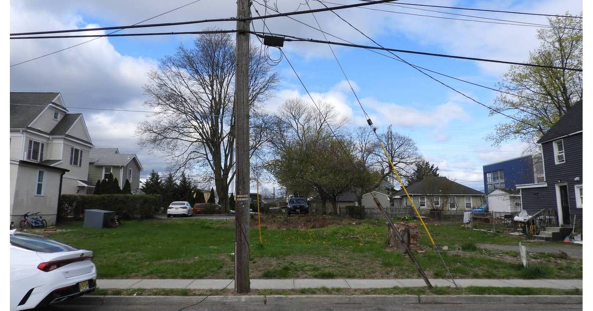 Red Bank Zoning Board Rejects Building of New Home on So. Pearl Street ...