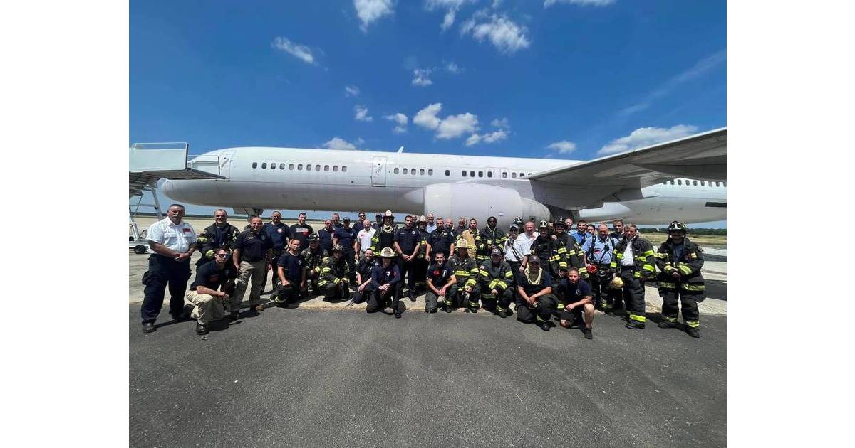 Elizabeth Firefighters Participate in Aircraft Rescue Training ...