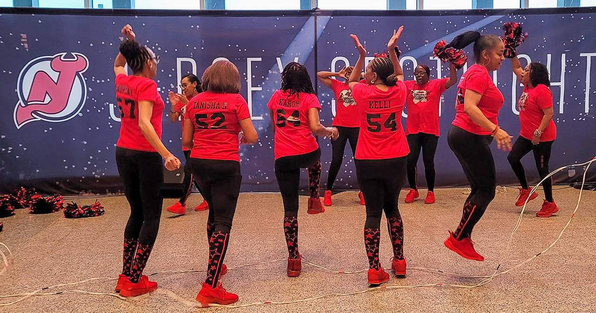 Plainfield's 40+ Double Dutch Club Performs at Devils Game | Plainfield ...