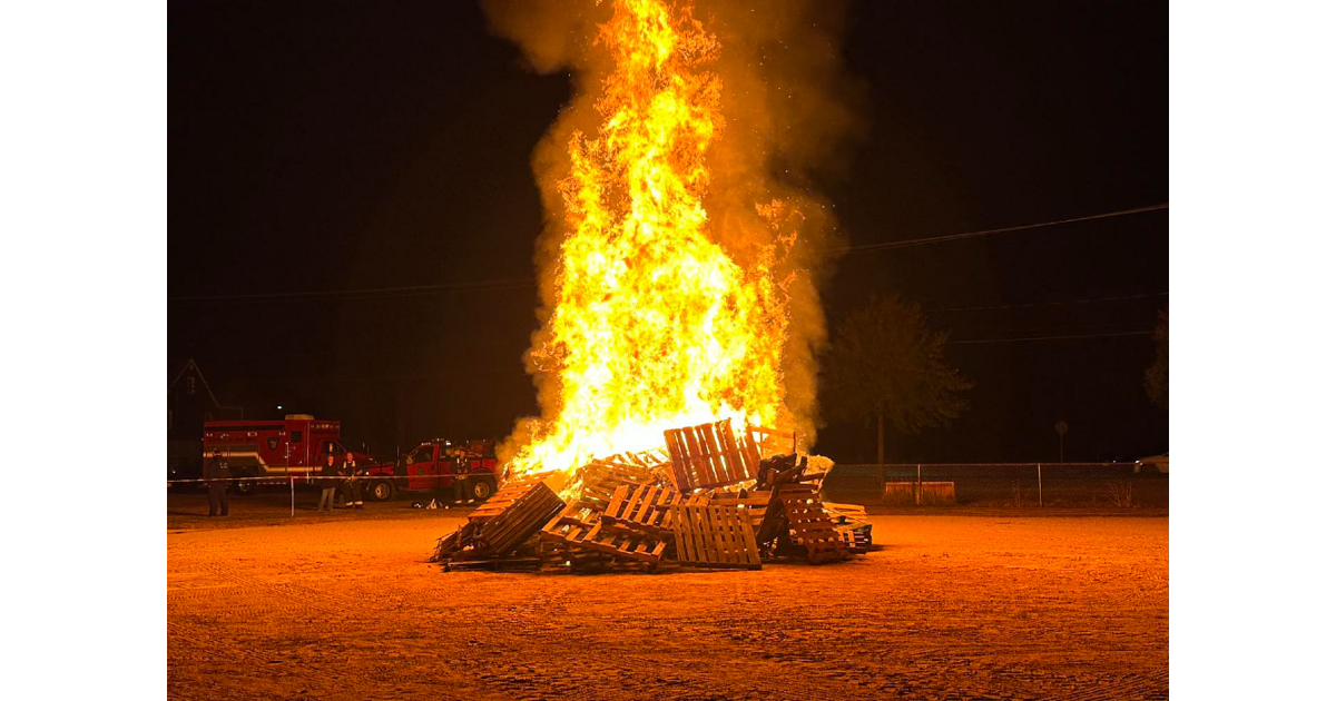 Scenes from Bomber Bonfire in Sayreville | Raritan Bay, NJ News TAPinto ...