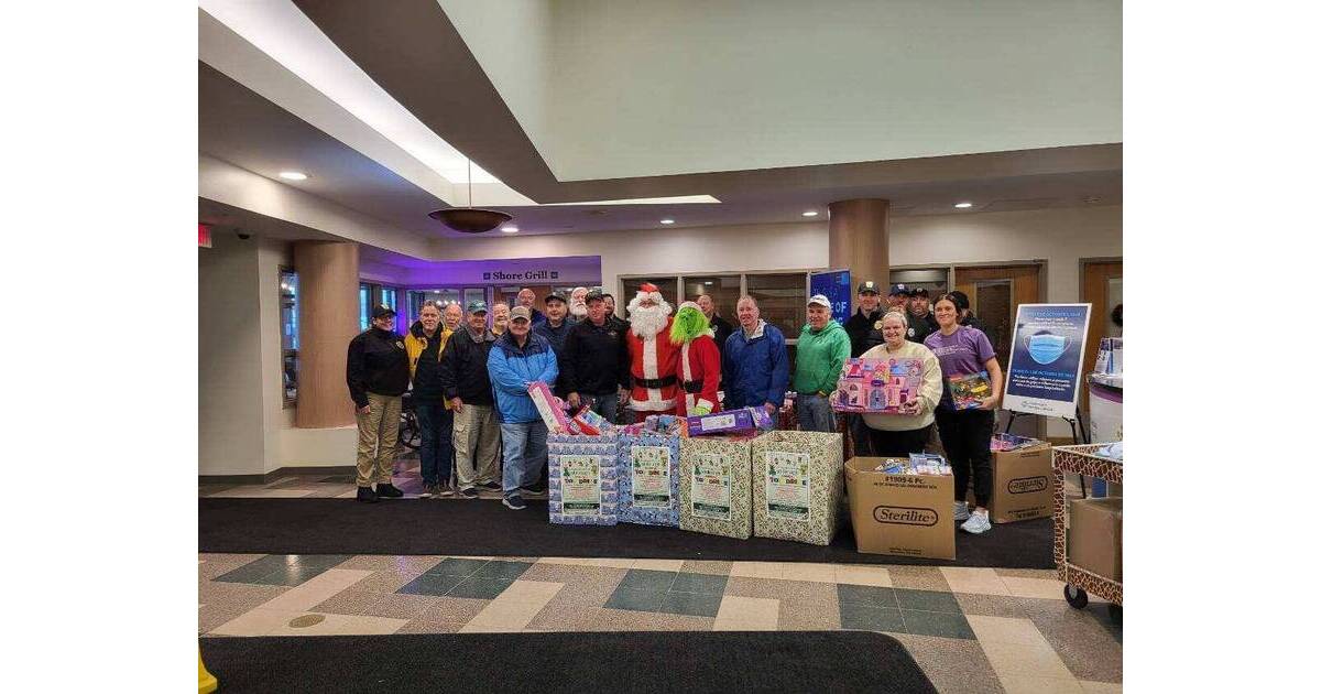 Belmar Police and Friendly Sons of Shillelagh Spread Holiday Cheer with ...