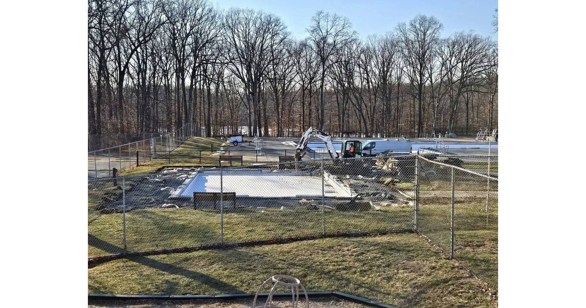 Bee Meadow Pool's Splash Pad Construction has Begun: See Pictures Here ...