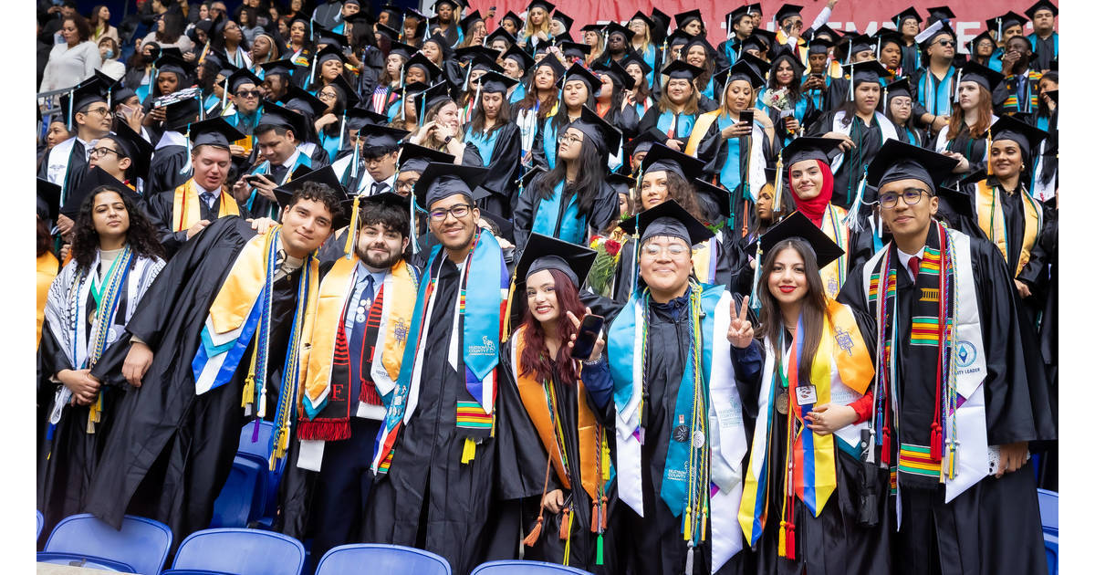 Hudson County Community College Class of 2024 Graduates Illustrate ...