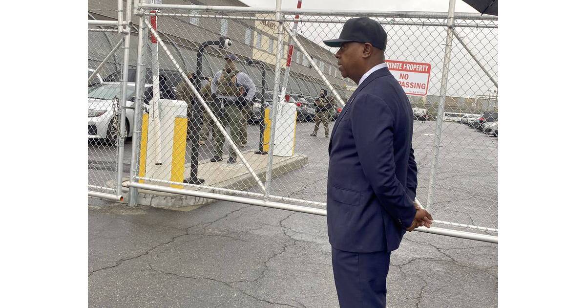 Newark Mayor Baraka Released After Arrest Outside Delaney Hall Protest ...