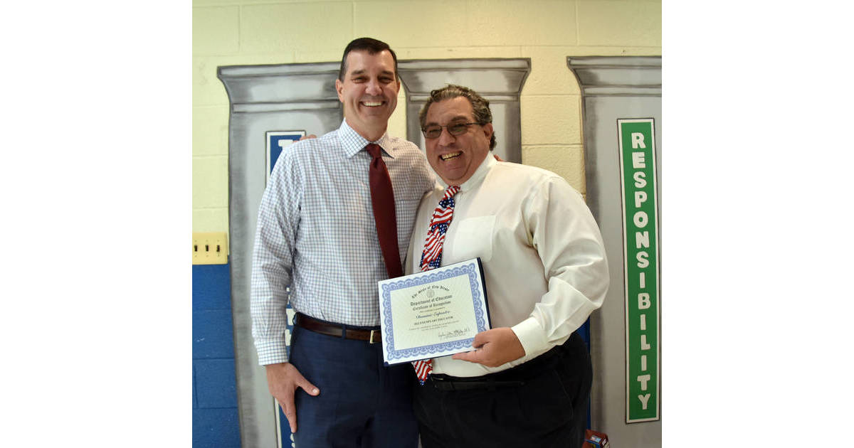 Woodmont Principal Dominic Esposito Named 2022 New Jersey Exemplary ...