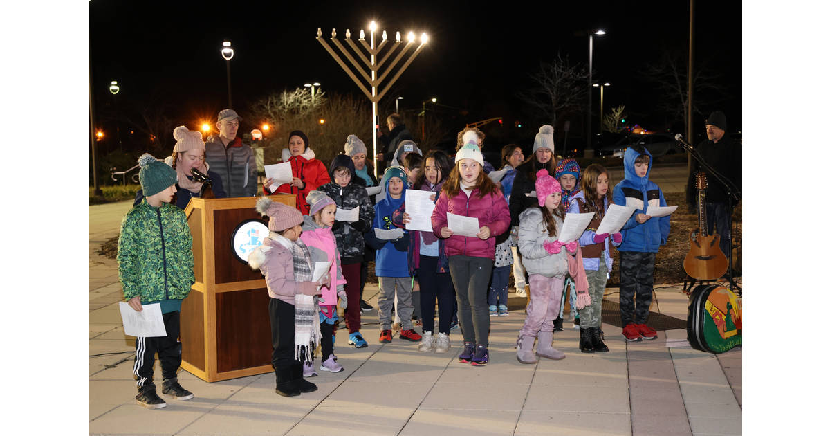 Bridgewater Celebrates Hanukkah with JCC and Temple Sholom ...