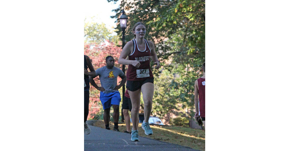 Kaitlyn Adams, Isabella Copeck, Flavia Capet and Jake Giunta are Team ...