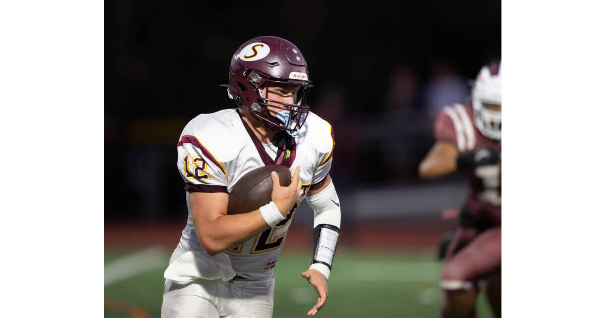 Summit QB Alex Schwark Named Salerno Duane Player of the Week | Summit ...