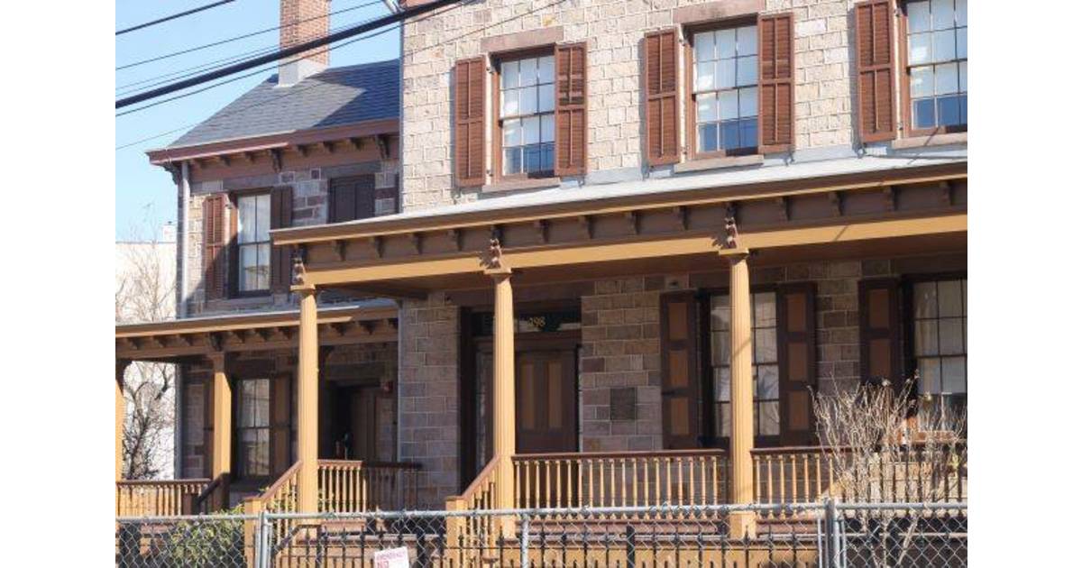 Council Approves $304K in Repairs to Jersey City's Hisotric Apple Tree ...