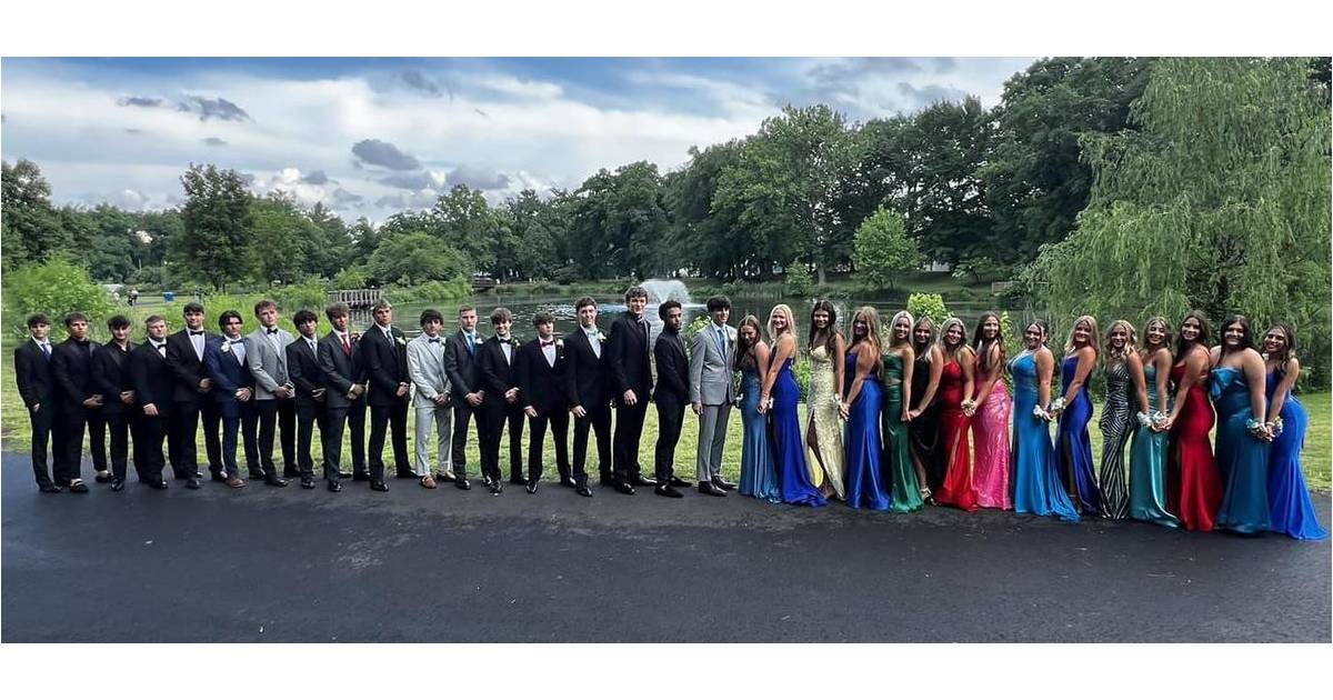 Celebrate the Memorable Moments: Share Your 2024 Prom Photos on TAPinto ...