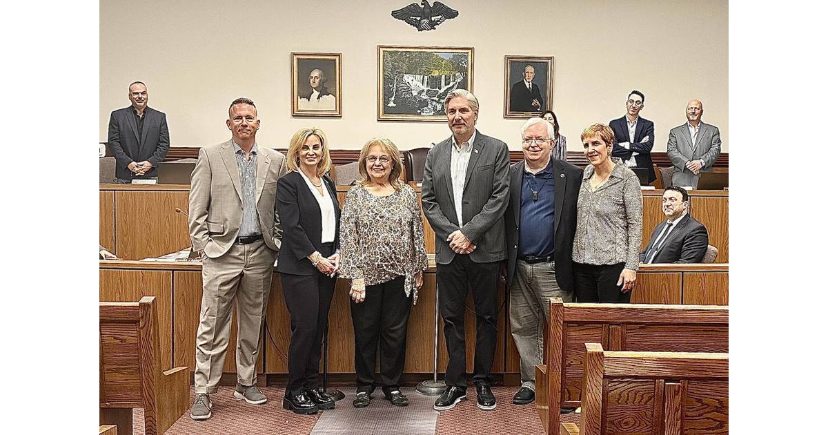 Watchung Honors Alice Olejar for Watchung Little League Efforts | North ...