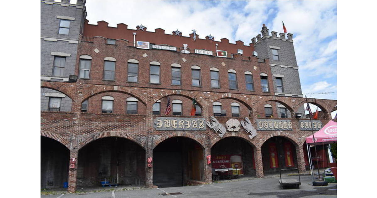 New ‘Town Square' Development Slated to Replace Iberia Restaurant ...