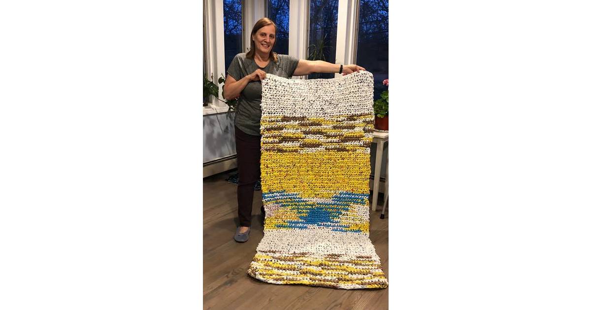 Volunteers Crochet Durable Plastic Mats for Homeless People | West ...