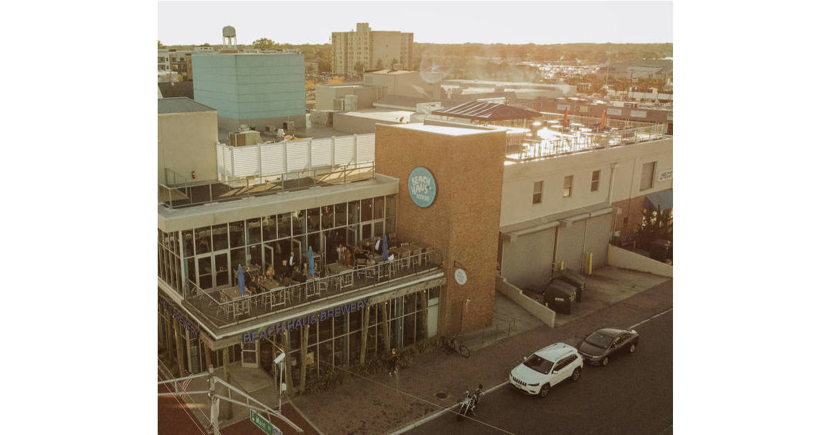 Stunning Rooftop Bar with River Views, Firepits, Craft Cocktails ...