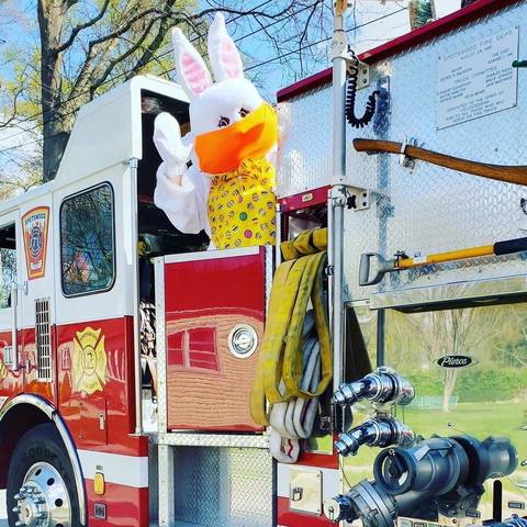 Spotswood Volunteer Fire Department Takes Easter Bunny For An Easter ...