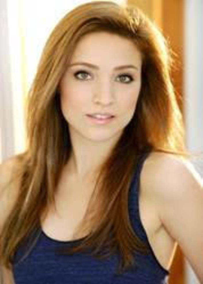 Mackenzie Bell's Instagram, Twitter & Facebook on IDCrawl