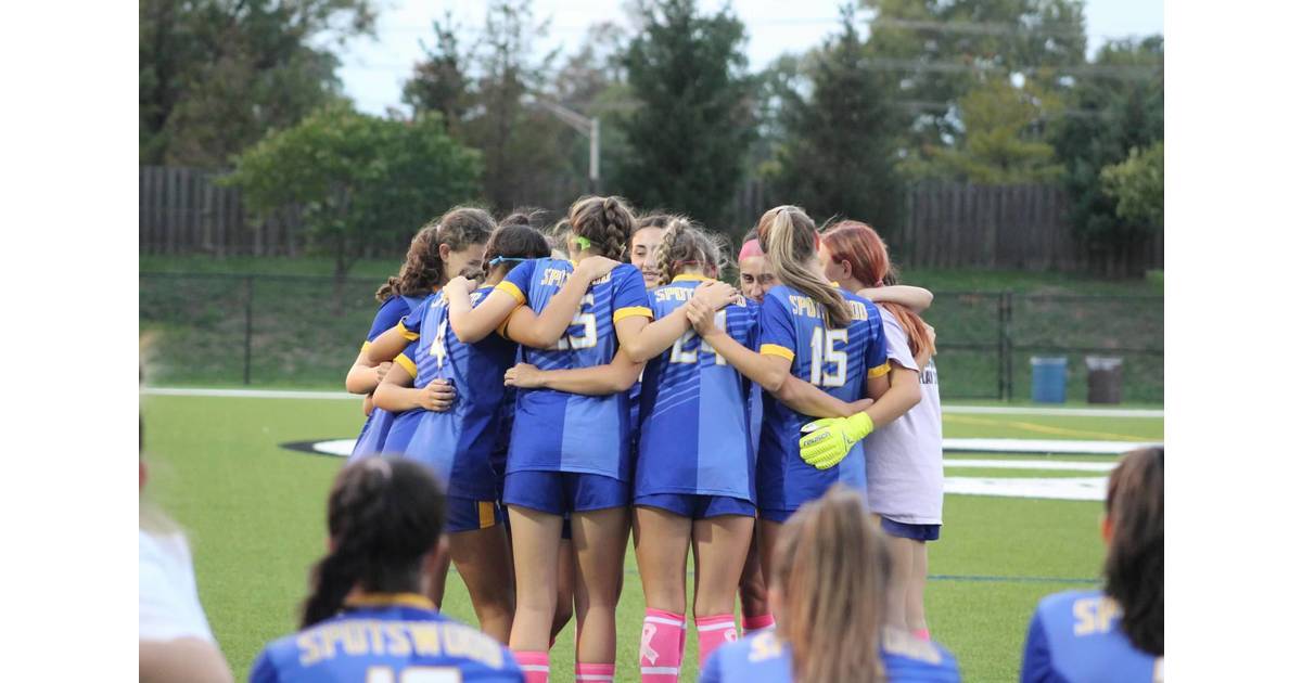 Teagan Jones, Theodora Xipolias And Stephanie Yarnall Help Lead ...