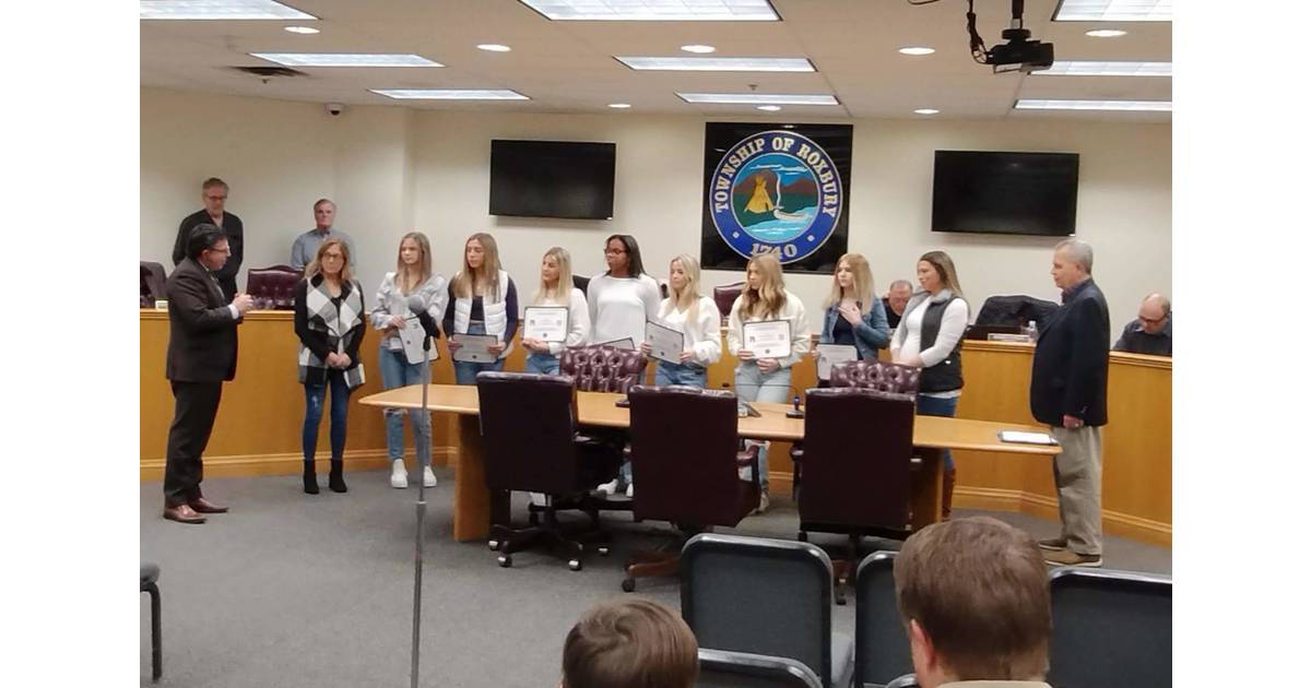 Roxbury Honors Cheer Team That Rose to No. 7 in USA | Roxbury, NJ News ...