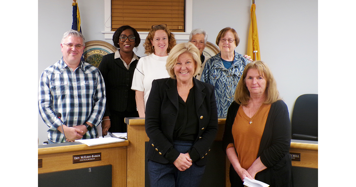 Fanwood Mayor, Council Thanks Colleen Huehn for 35 Years of Service to ...