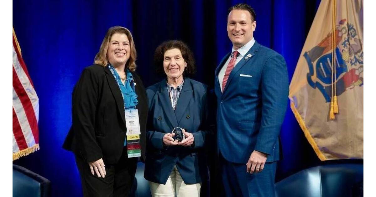 East Windsor Mayor Mironov Honored by NJ Conference of Mayors for ...