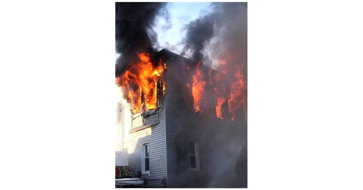 Carlstadt Resident, 67, Dies In Accidental Kitchen Fire | Fair Lawn ...