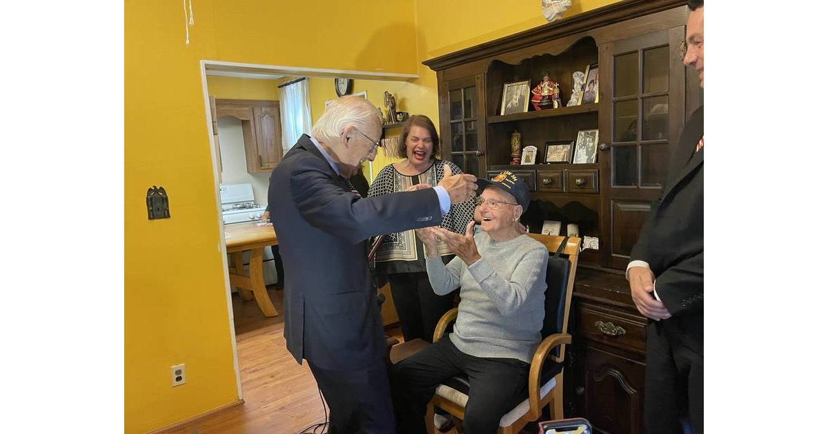 99-Year-Old Paterson World War II Veteran Receives Key to the City from ...