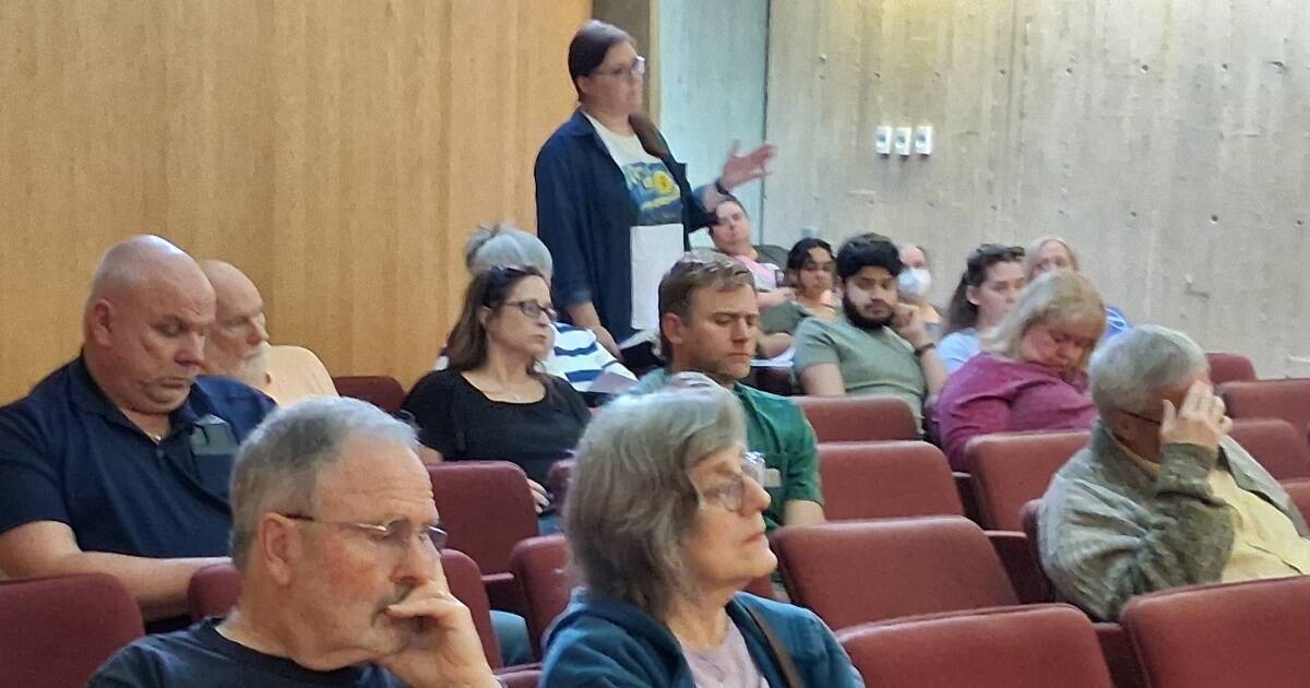 Residents Pose Questions About E. Windsor Ordinance That Presses Pause ...
