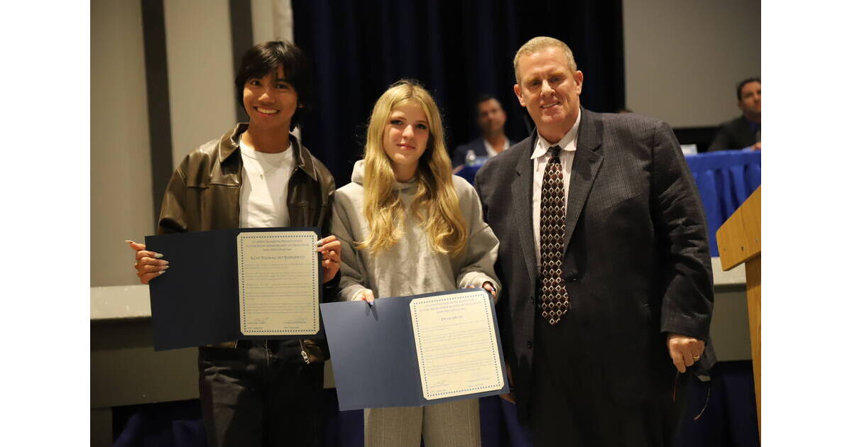 Wood-Ridge BOE Honors Student Board Reps and Art Contest Winners ...