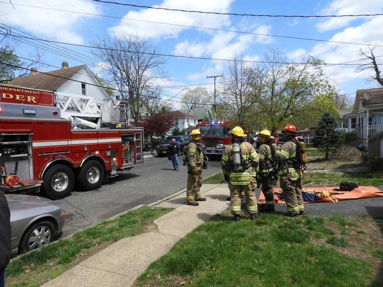 BREAKING NEWS – Intense Fire on West Side of Red Bank - VIDEO | TAPinto