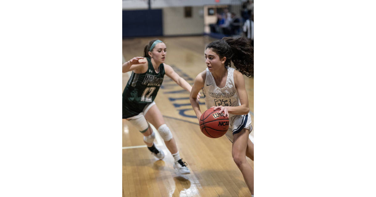 Semioli Scores Career-High 22 Points, Including Buzzer-Beating Basket ...