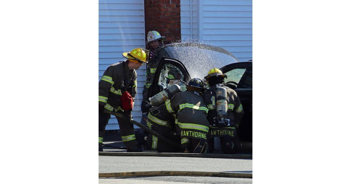 Photos: Car Fire Temporarily Shuts Down Part of Lafayette Avenue in ...