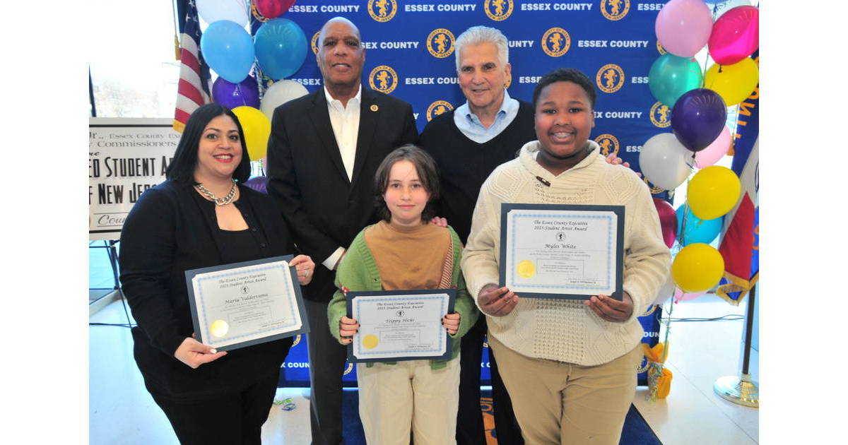 Martin Luther King, Jr. Justice Building Art Exhibit Features Pieces by 2 WOHS & 3 Edison School ...