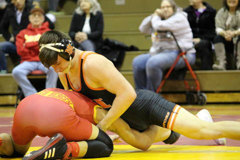 HS Wrestling: Hasbrouck Heights Scuilla, Dammann Kick Off Regionals ...