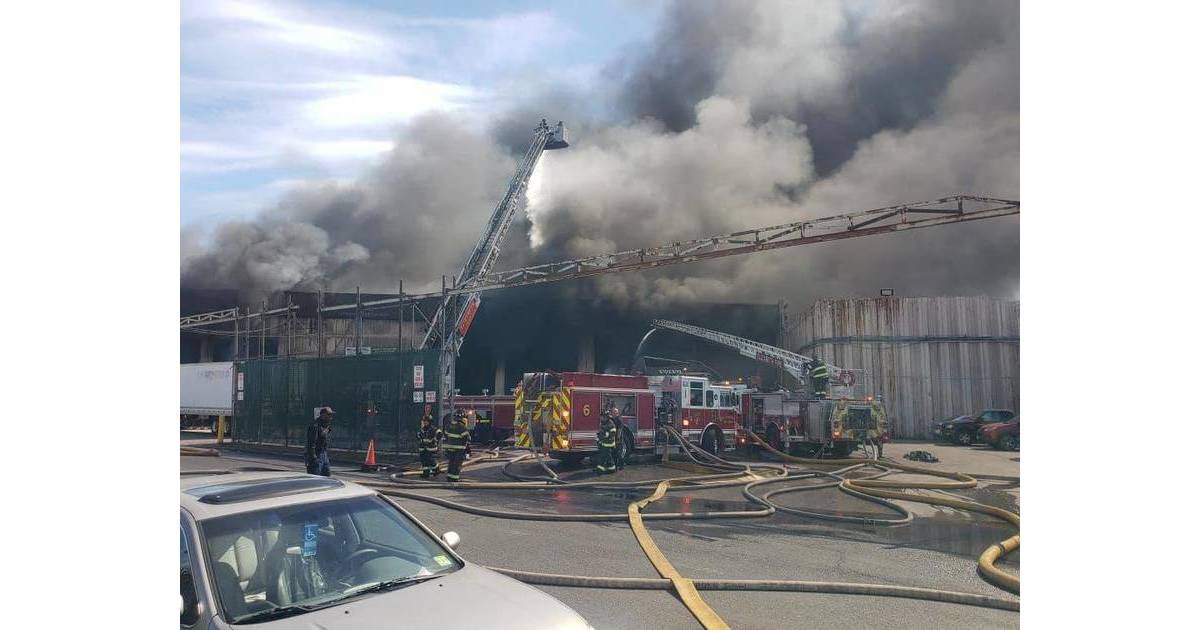 Thick Smoke From Tuesday Fifth-Alarm Fire at Elizabeth Waste Management ...