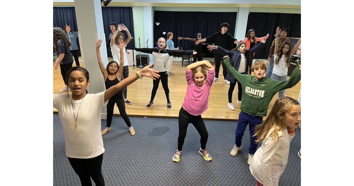 Elefante Music & School for the Performing Arts Presents 'It's ...