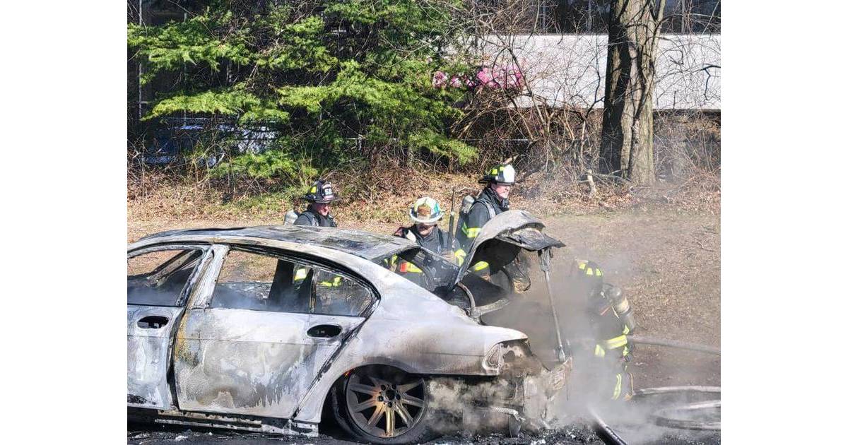 Kenilworth Fire Department & Rescue Squad Respond to Vehicle on Fire ...