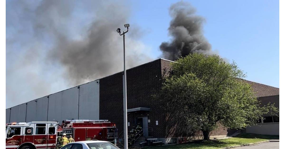 Fire Breaks Out at Commercial Building and Warehouse on Progress Road ...