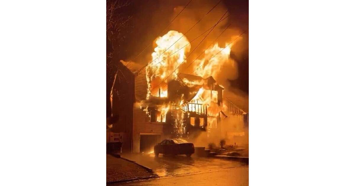 Dramatic Scenes from Menlo Park Terrace's Arson Fire | Woodbridge ...